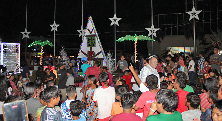 Christmas spirit ramps up - The Marshall Islands Journal